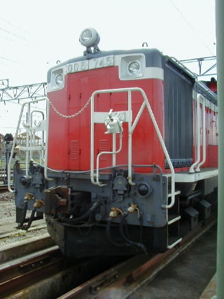 DD51 745
